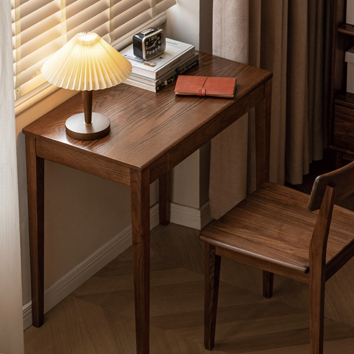 Solid Rubberwood, Oak Solid Wood Small Desk